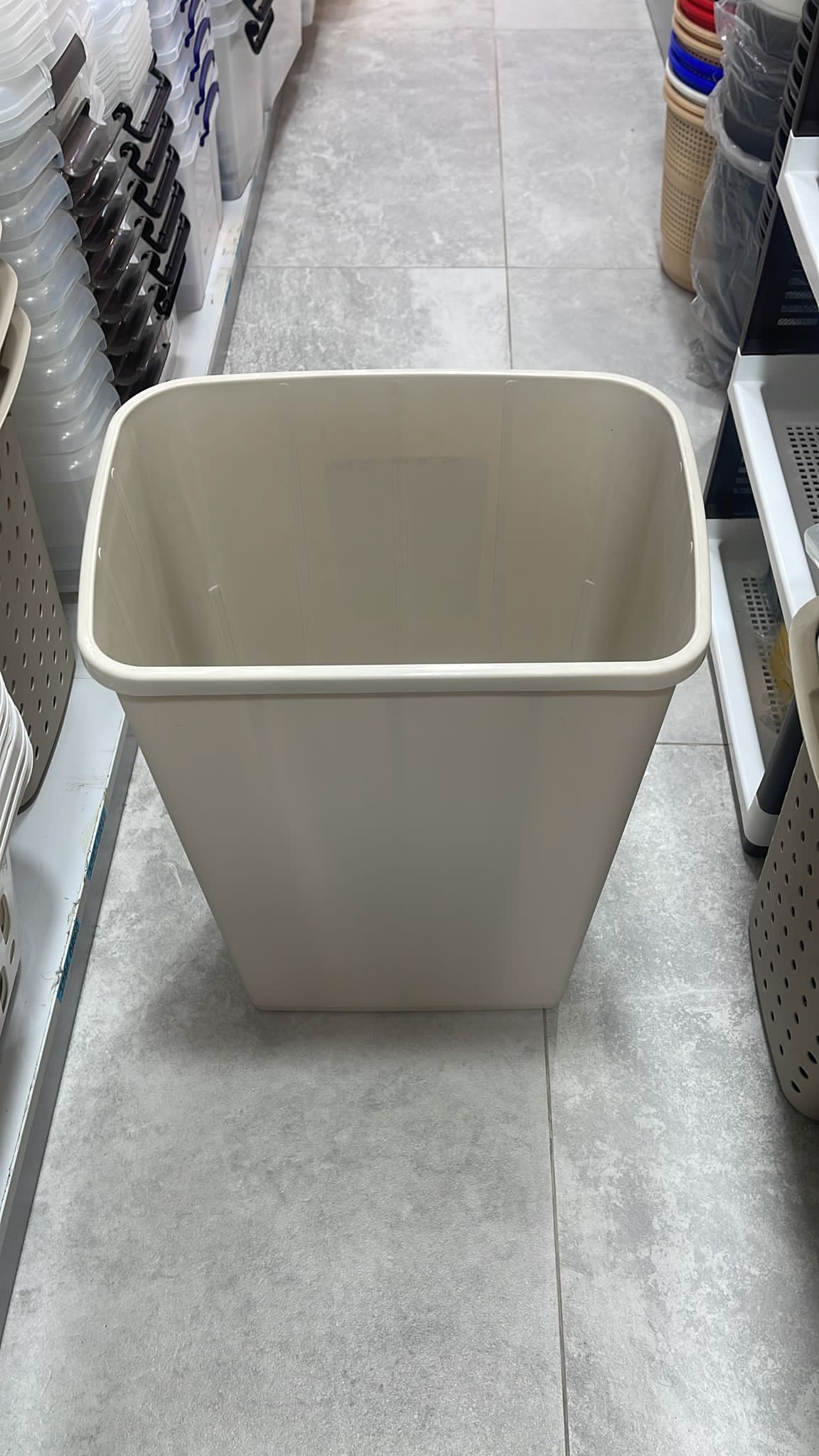 Gallery – dohaplastichouse